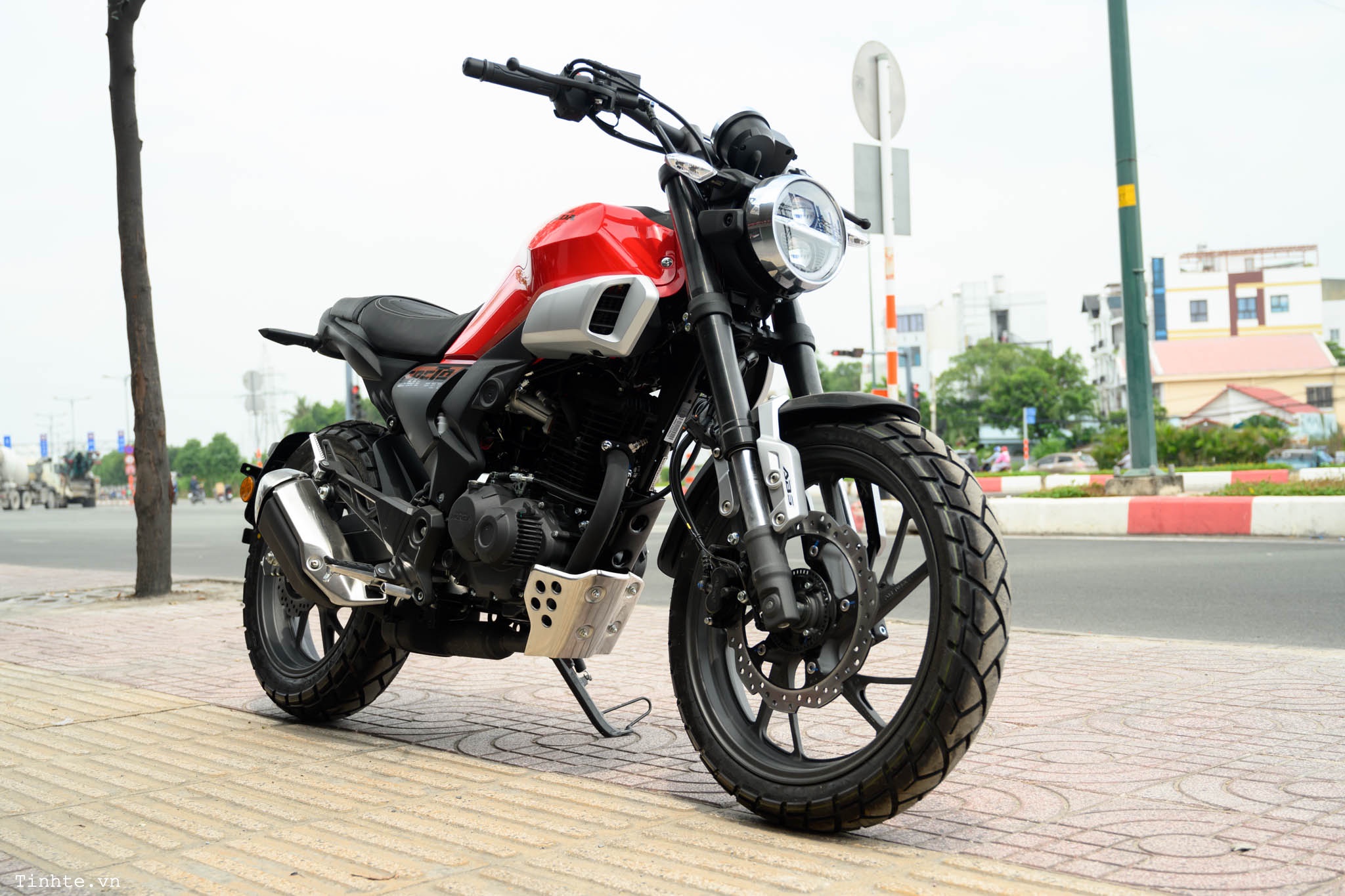 Trên tay Honda CBF190TR: 16 mã lực, ABS phanh trước, hơn 80 triệu | Viết bởi MinhTriND