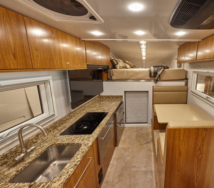 UXV-MAX RV: Ngôi nhà di động trị giá hơn 15 tỷ đồng với đầy đủ tiện ...