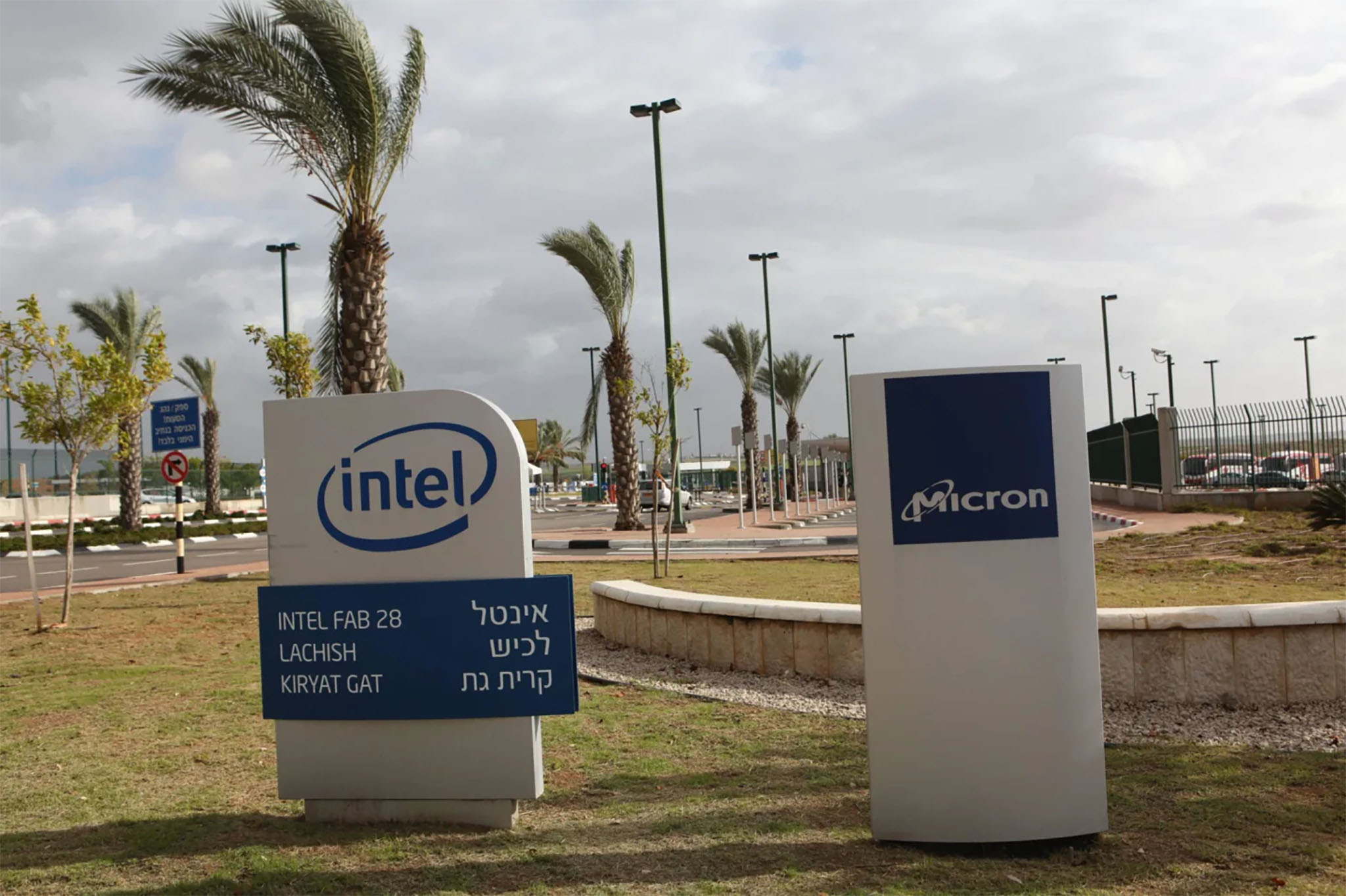 Intel thuê dây chuyền 6nm của TSMC, tạm thời hay lâu dài? Mỹ sẽ mất lợi ...