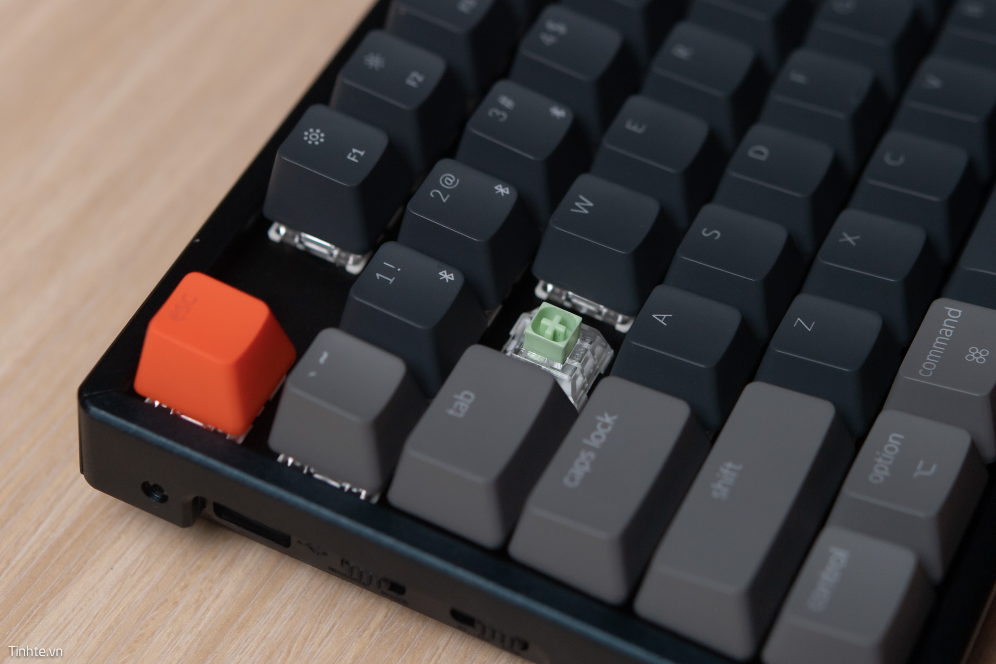 Trên tay Keychron K8 - layout TKL dễ chơi keycap, hot swap, vẫn không dây