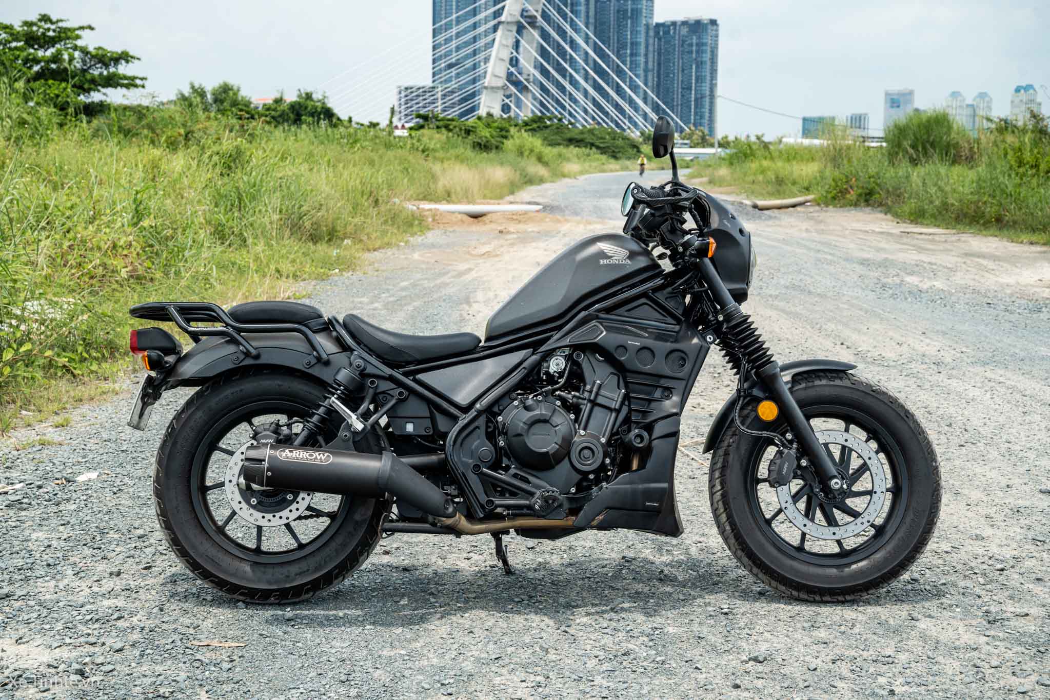 Trên tay Honda Rebel 500 gắn thêm đồ chơi: tốn hơn 40 triệu, đen nguyên ...