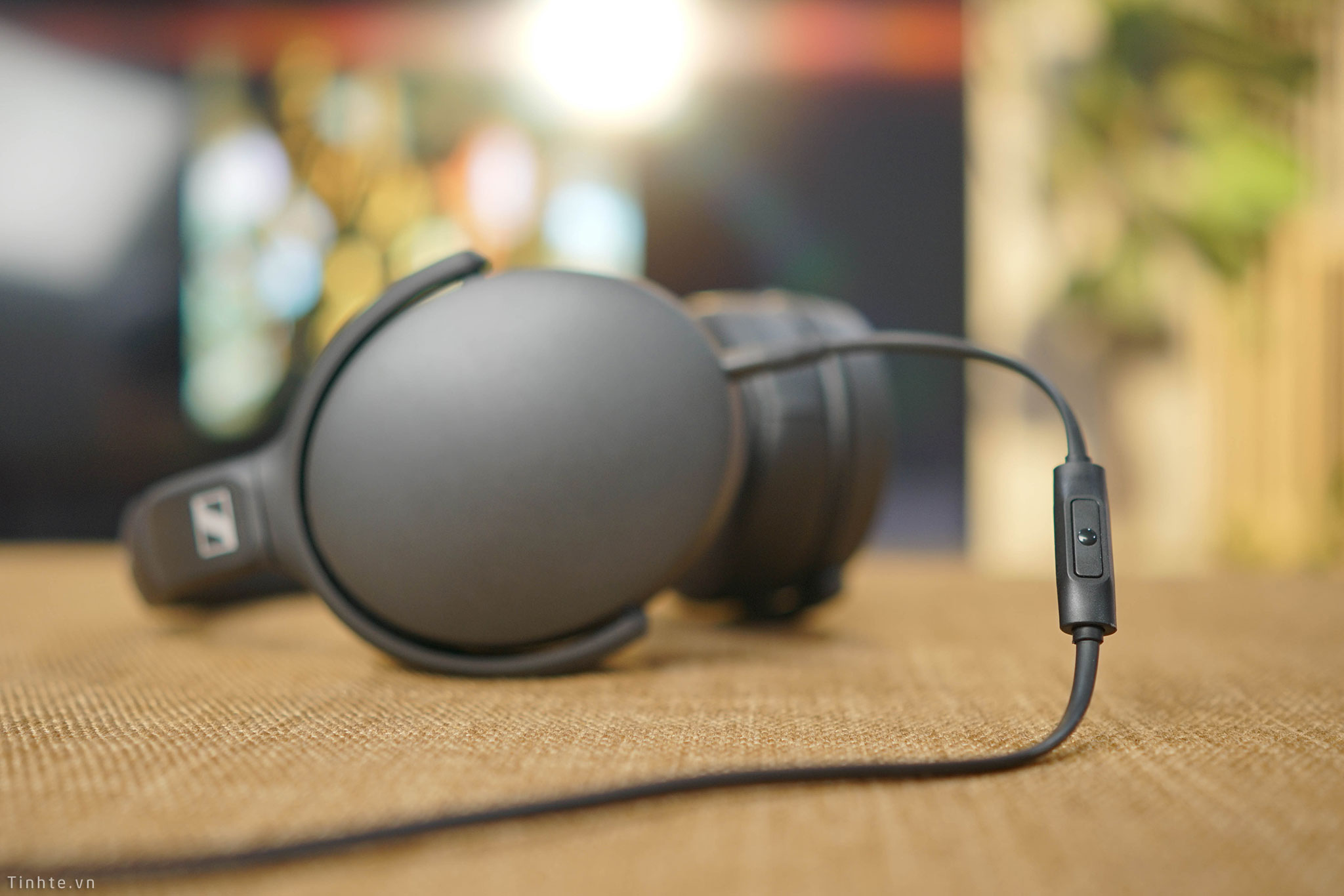 Review Sennheiser HD400S: Tai nghe chụp tai nhỏ nhắn, chất âm phù hợp ...