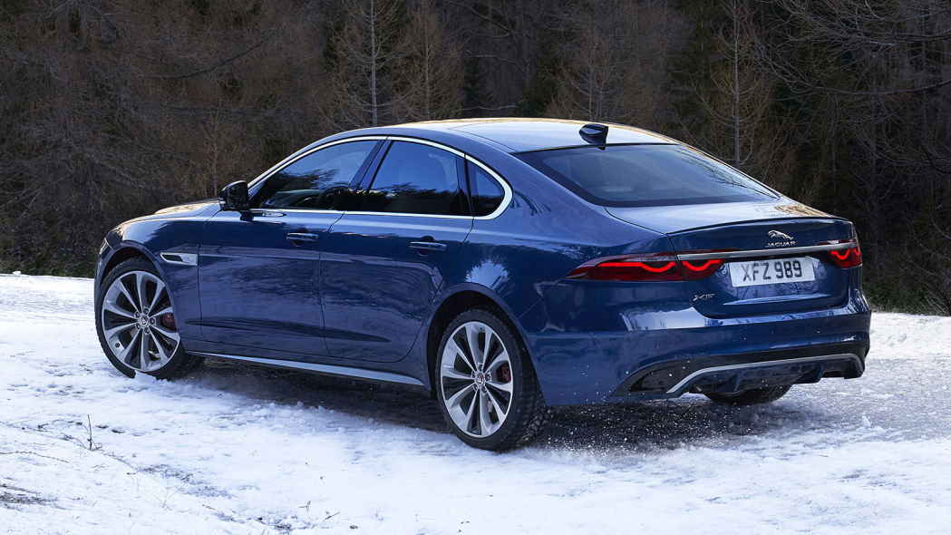 Jaguar XF 2021 ra mắt với nội thất hoàn toàn mới, động cơ tăng áp 2.0L ...