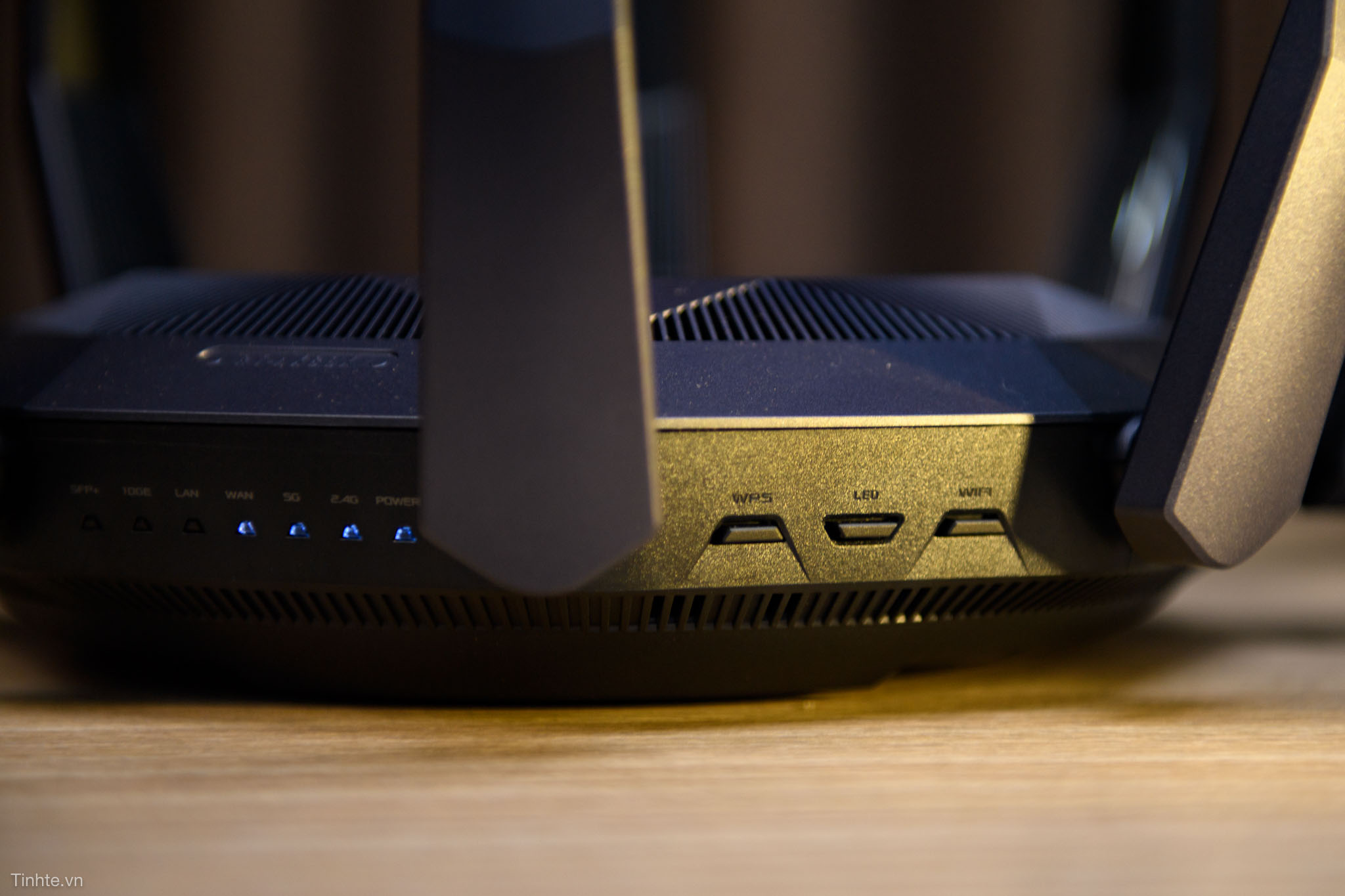 Trên tay Asus RT-AX89X: router quái vật nhện, quá nhiều thứ để khai thác