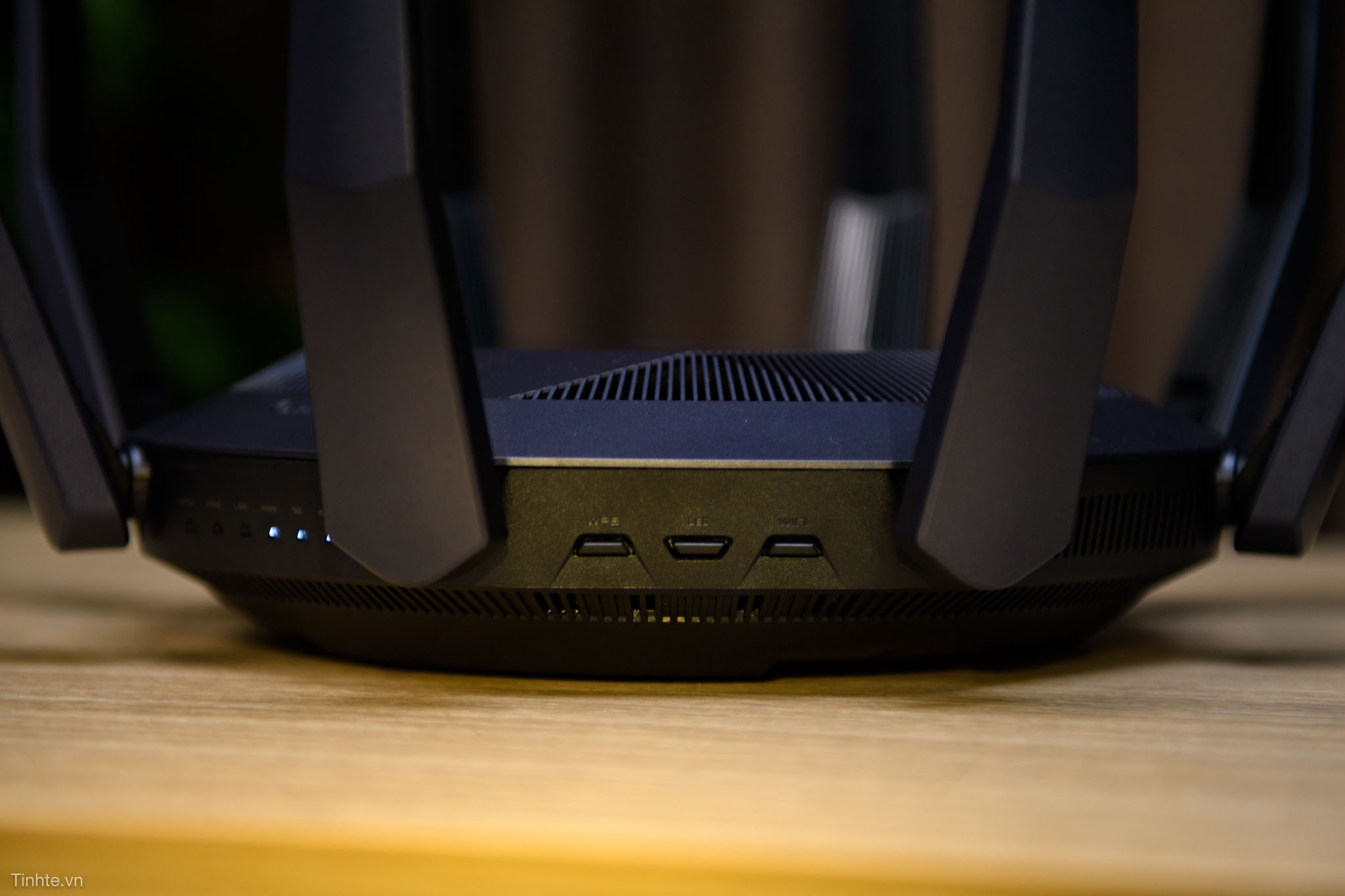 Trên tay Asus RT-AX89X: router quái vật nhện, quá nhiều thứ để khai thác