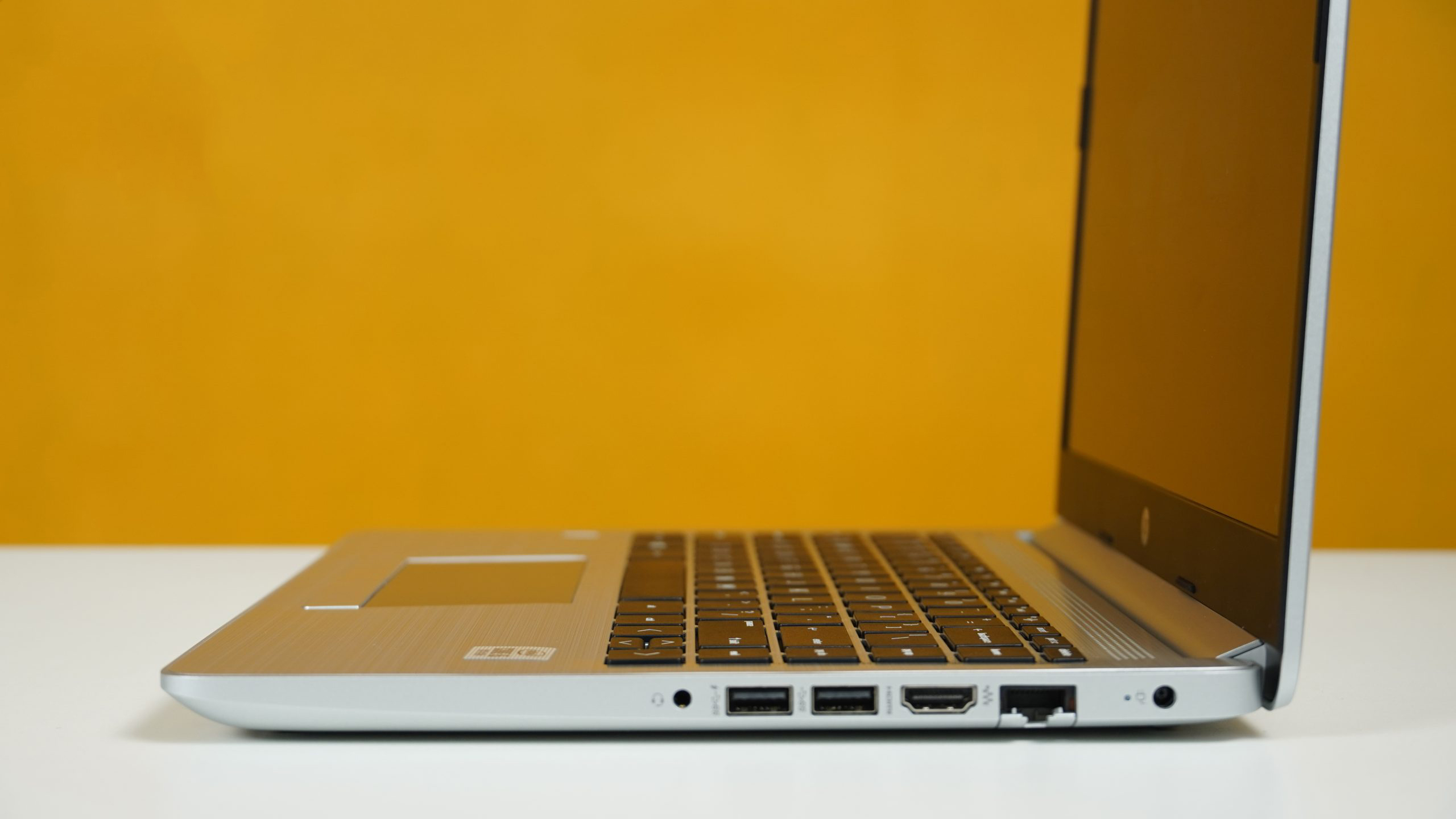 HP 348 G7: Chiếc laptop doanh nghiệp xứng đáng lựa chọn trong phân khúc ...