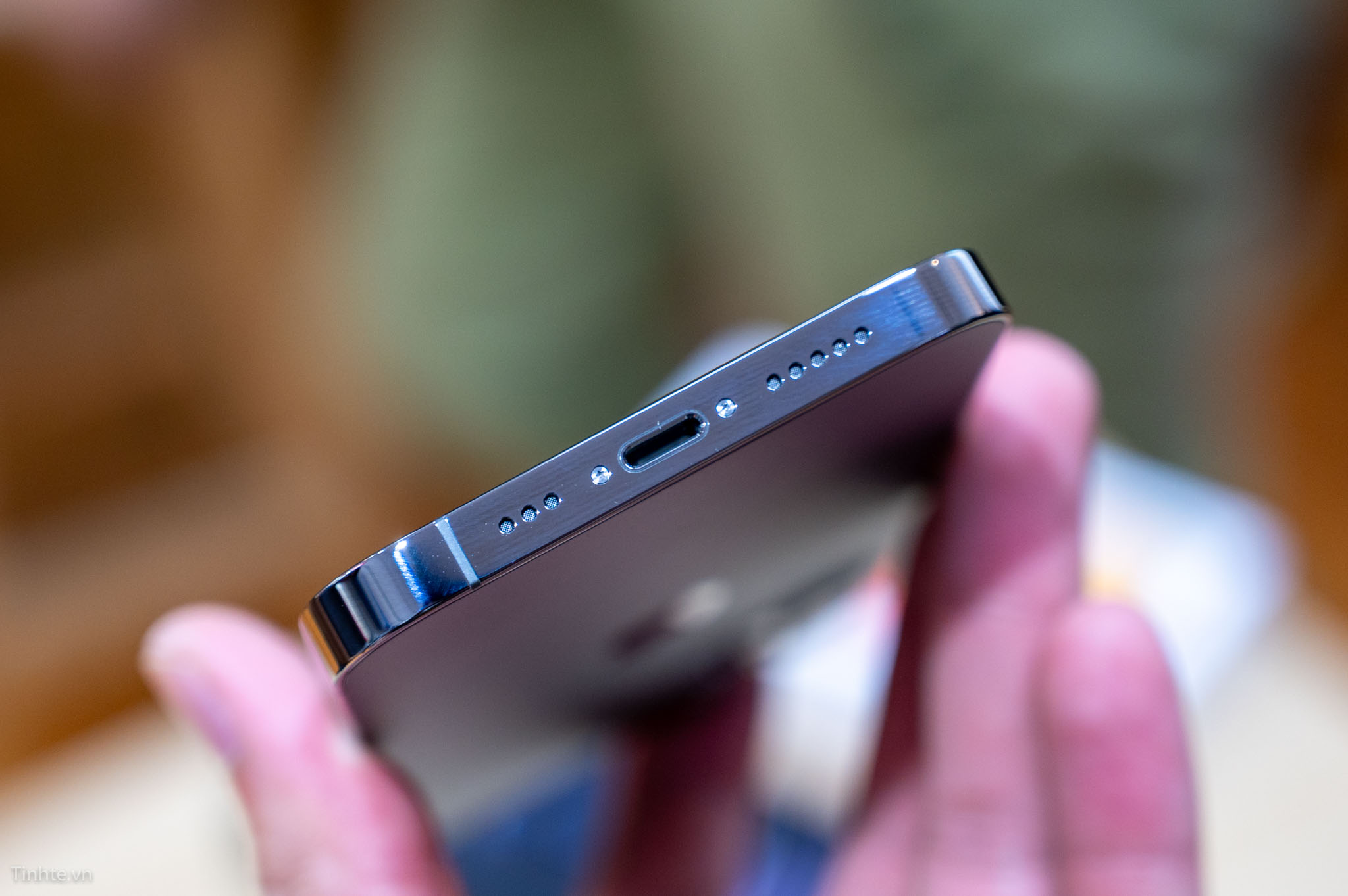 Trên tay iPhone 12 Pro