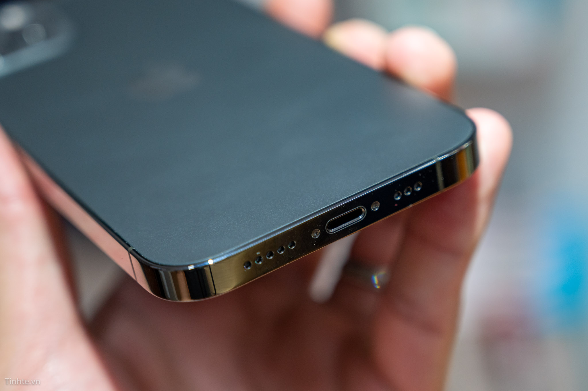 Trên tay iPhone 12 Pro