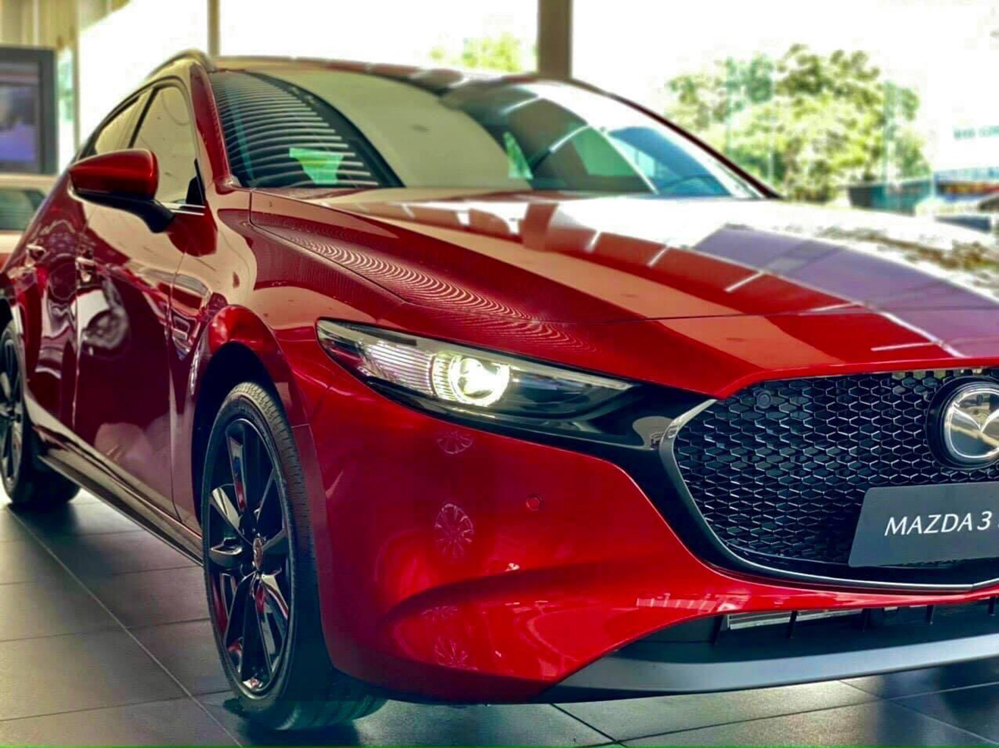 All New Mazda3 phiên bản kỷ niệm 100 năm về đại lý, chỉ có 40 chiếc ...