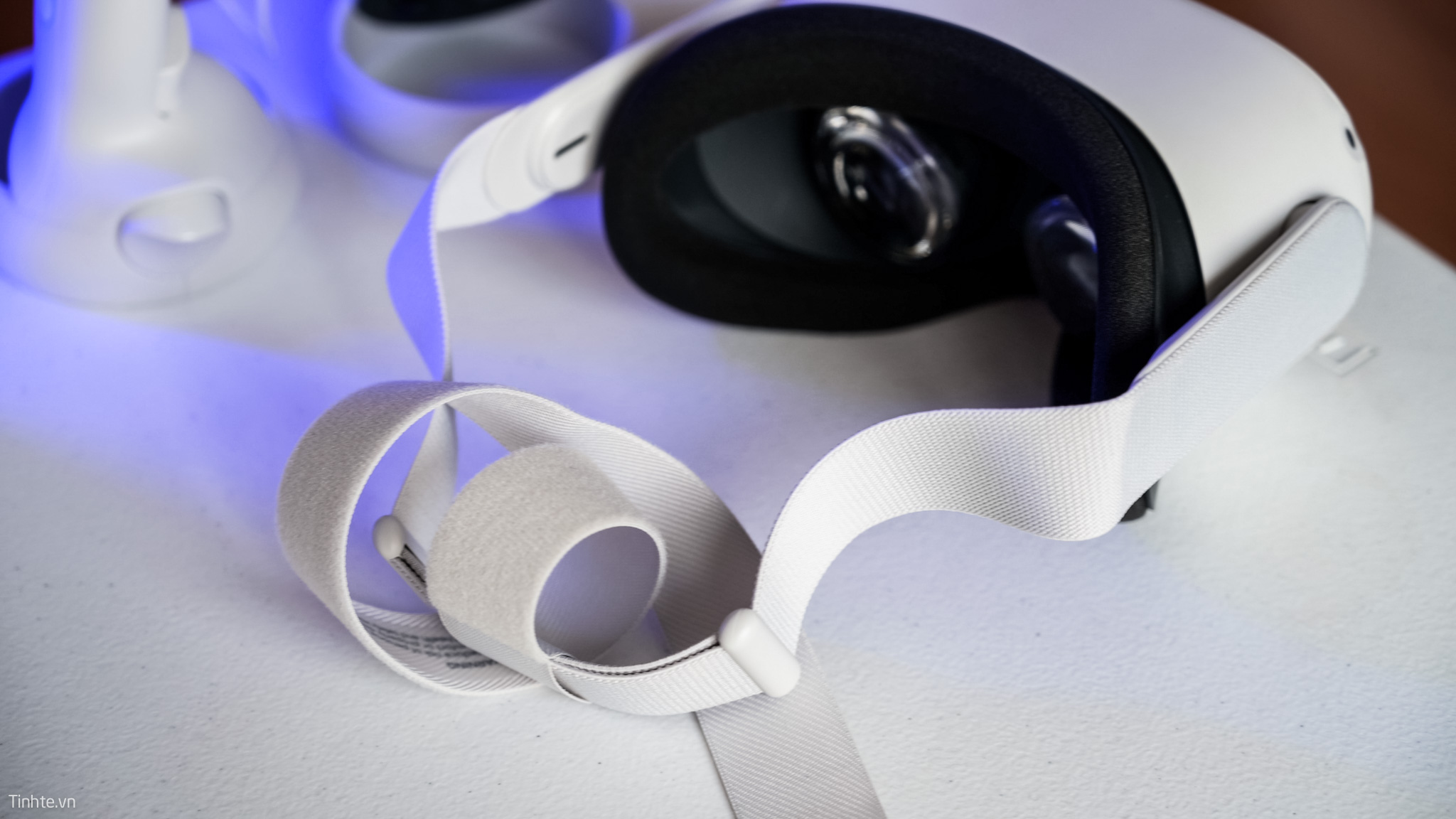 Trên tay Elite Strap có pin cho Oculus Quest 2: Cho trải nghiệm dùng ...