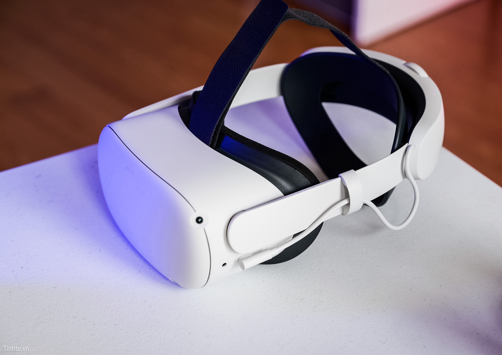 Trên tay Elite Strap có pin cho Oculus Quest 2: Cho trải nghiệm dùng ...