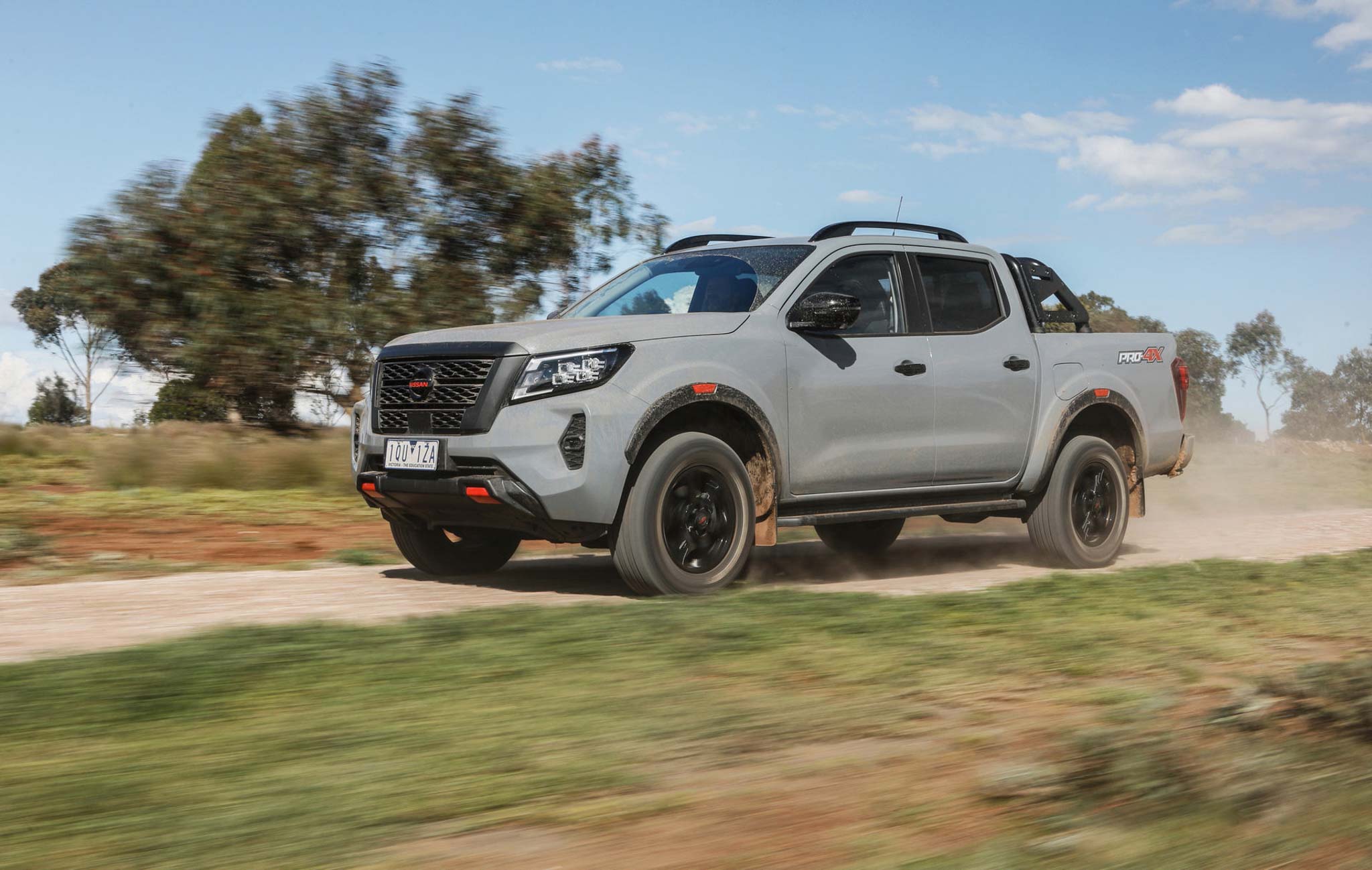 Nissan Navara 2021 ra mắt, nâng cấp diện mạo và hệ thống an toàn