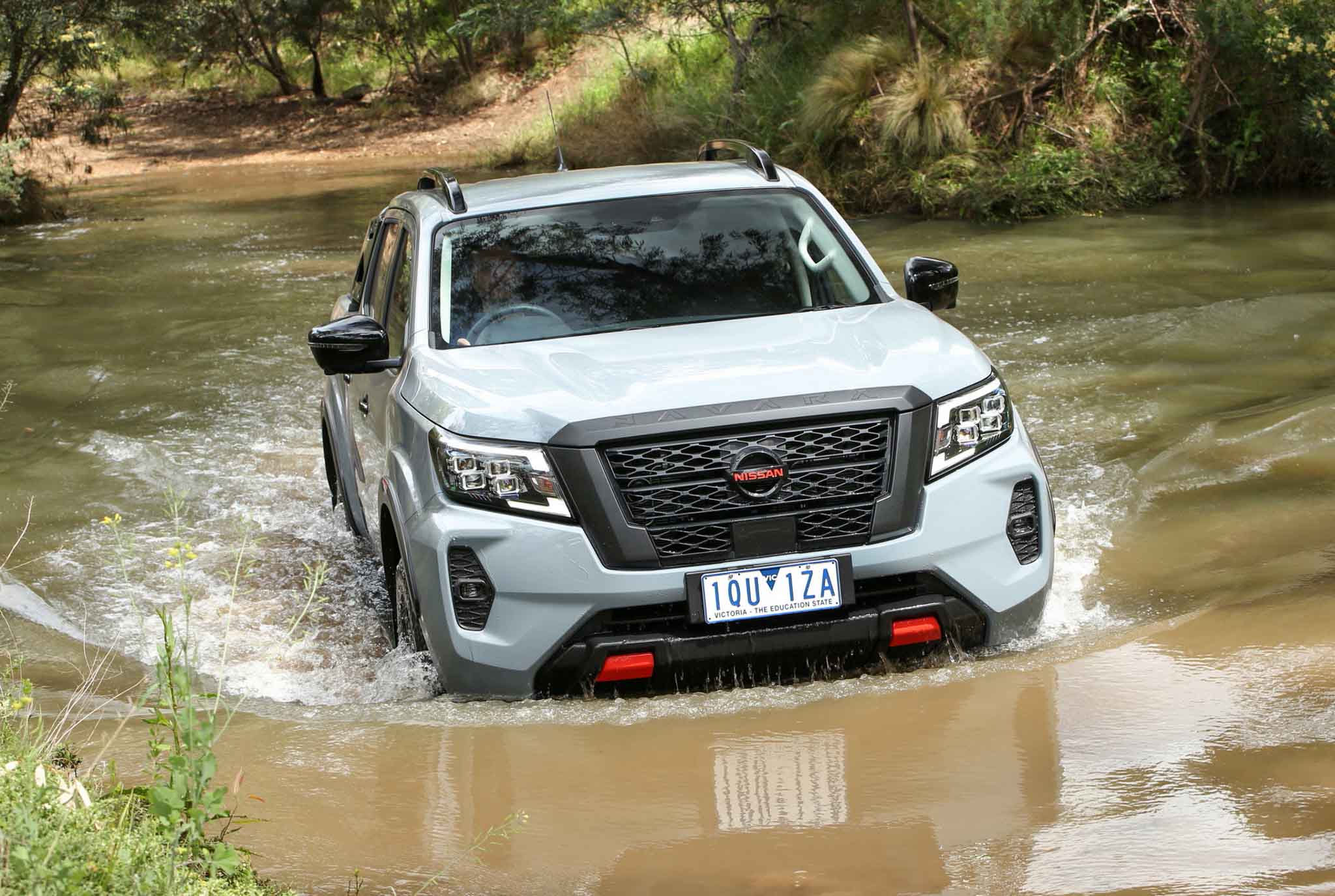 Nissan Navara 2021 ra mắt, nâng cấp diện mạo và hệ thống an toàn