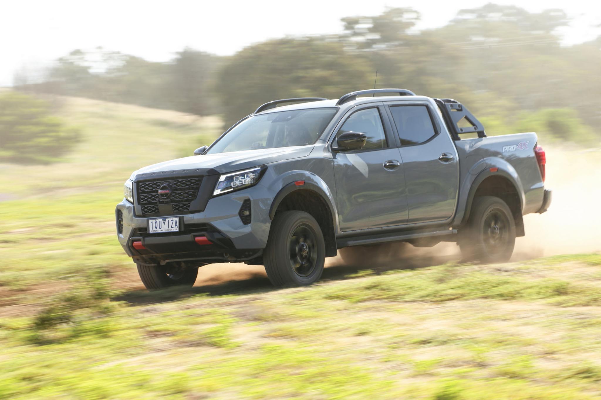 Nissan Navara 2021 ra mắt, nâng cấp diện mạo và hệ thống an toàn