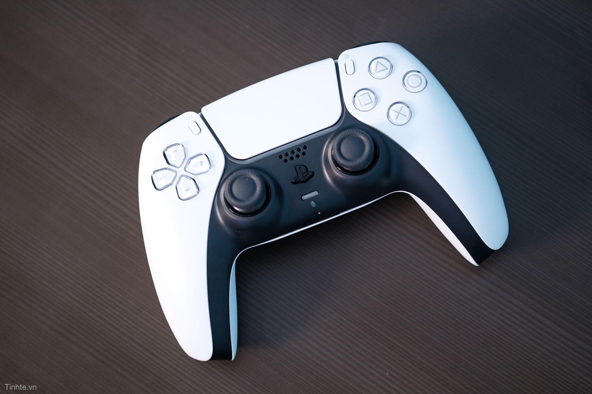 Trên tay Playstation 5: đàn ông không bao giờ lớn, chỉ có đồ chơi của ...