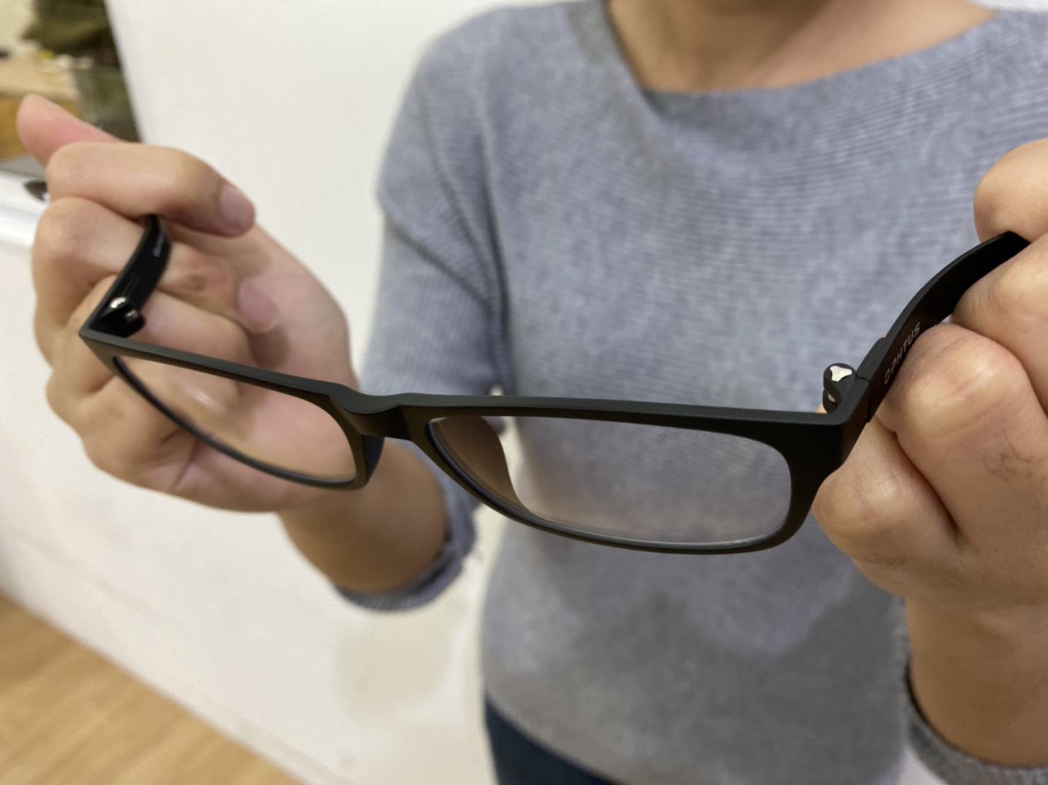 Kính siêu nhẹ, chặn ánh sáng xanh Ophtus Zero giảm 40% toàn shop, đọc ...