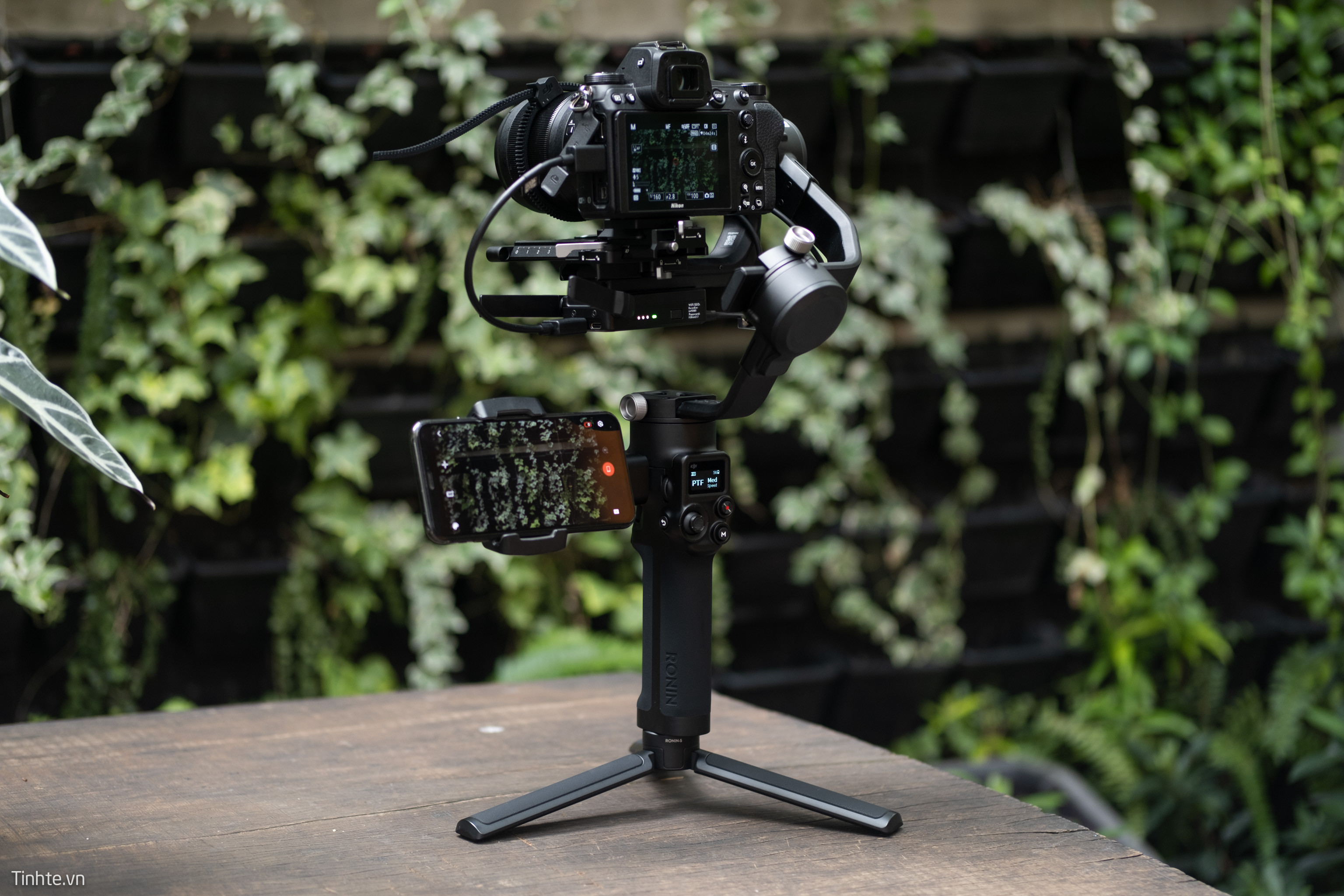 Trên tay DJI RSC 2: thiết kế gọn nhẹ, linh hoạt, nhiều tiện ích hỗ trợ ...