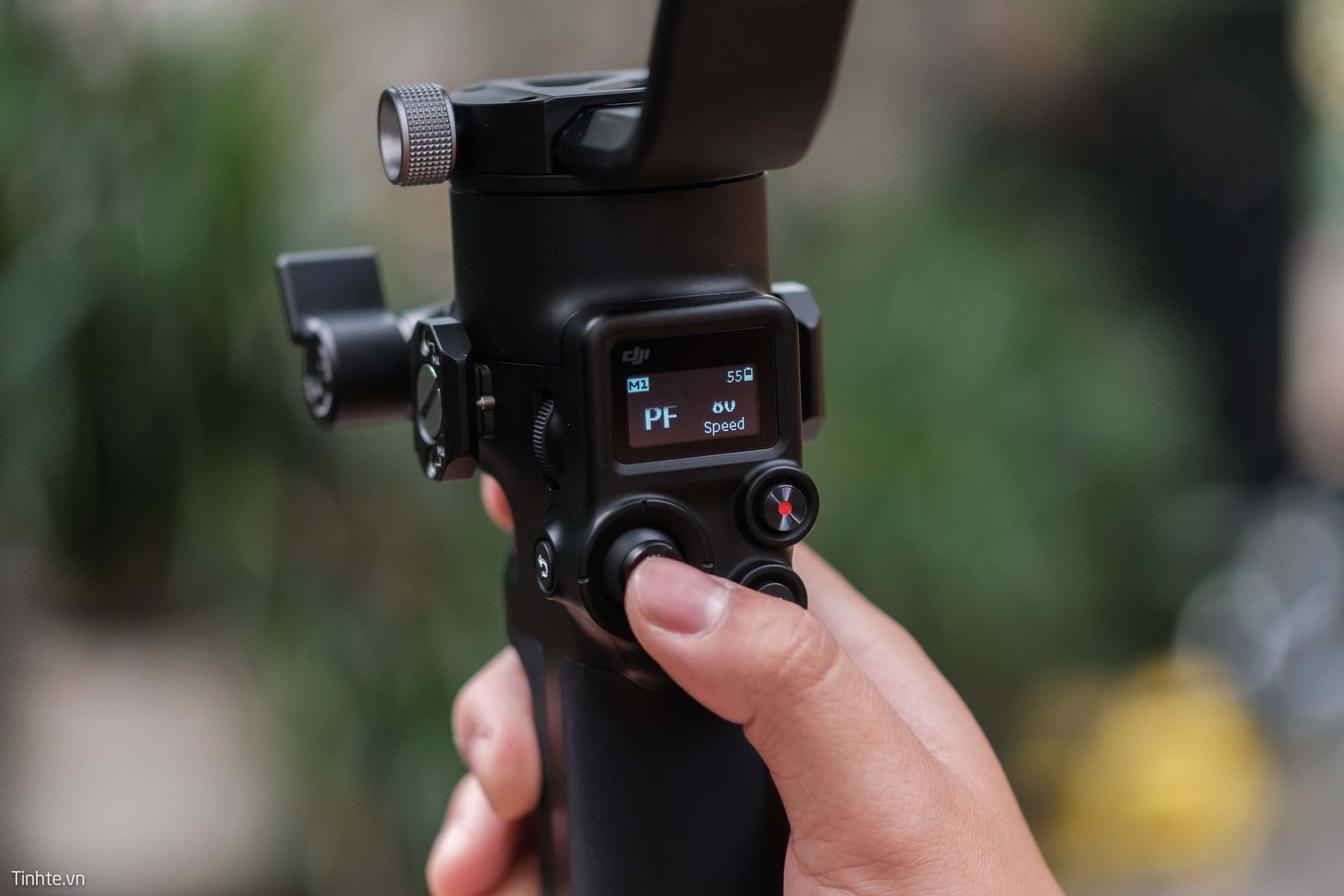 Trên tay DJI RSC 2: thiết kế gọn nhẹ, linh hoạt, nhiều tiện ích hỗ trợ ...