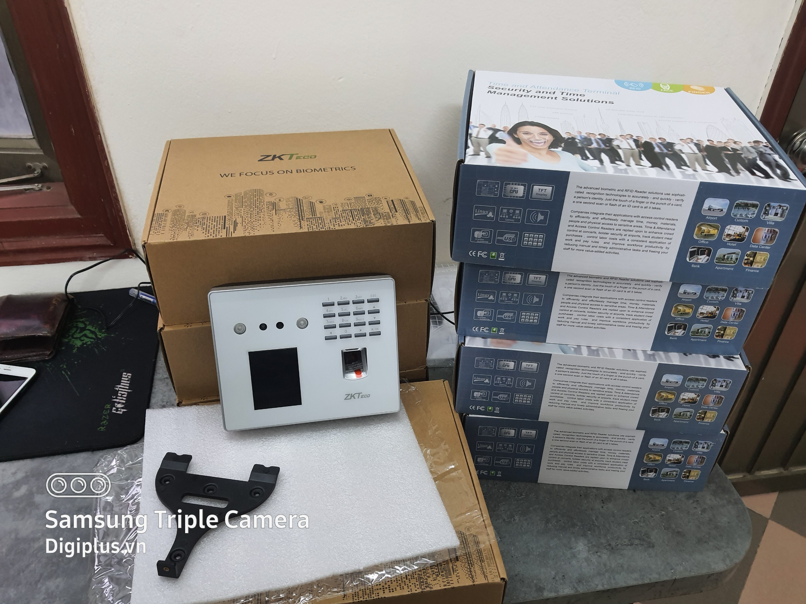Review Máy chấm công khuôn mặt Ronald Jack ZK Uface 802 | Viết bởi haipadc